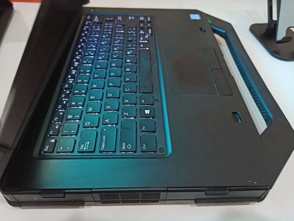 لپتاپ صنعتی نظامی دل Dell Latitude 14 Rugged 5414 استوک - آقای استوک